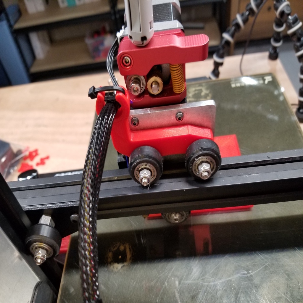 🥵 Ender 3 / Ender 3 Pro / CR-10 Hot End Cable Strain Relief・Free 3D File for ・Cults